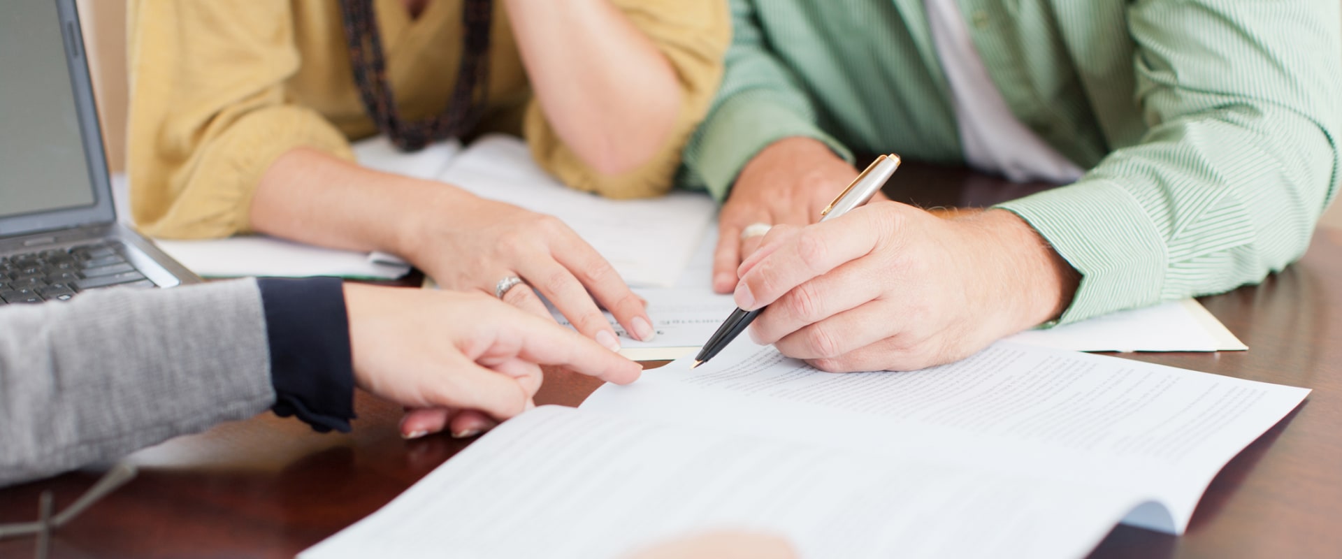 What is the Difference Between a Right to Rent Check and a Reference Check?